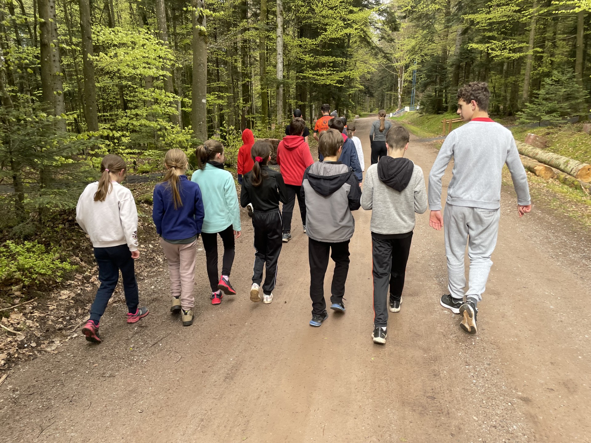 Vacances d’été : inscrivez votre ado au stage de sports de pleine ...