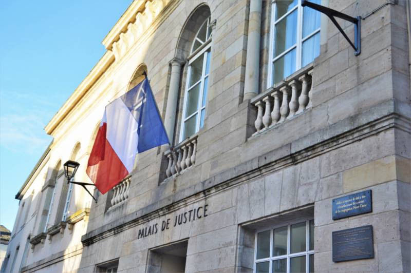 Imagerie d'Épinal : l'ex-associé de la dirigeante actuelle, Pacôme ... Imagerie d'Épinal : l'ex-associé de la dirigeante actuelle, Pacôme ...