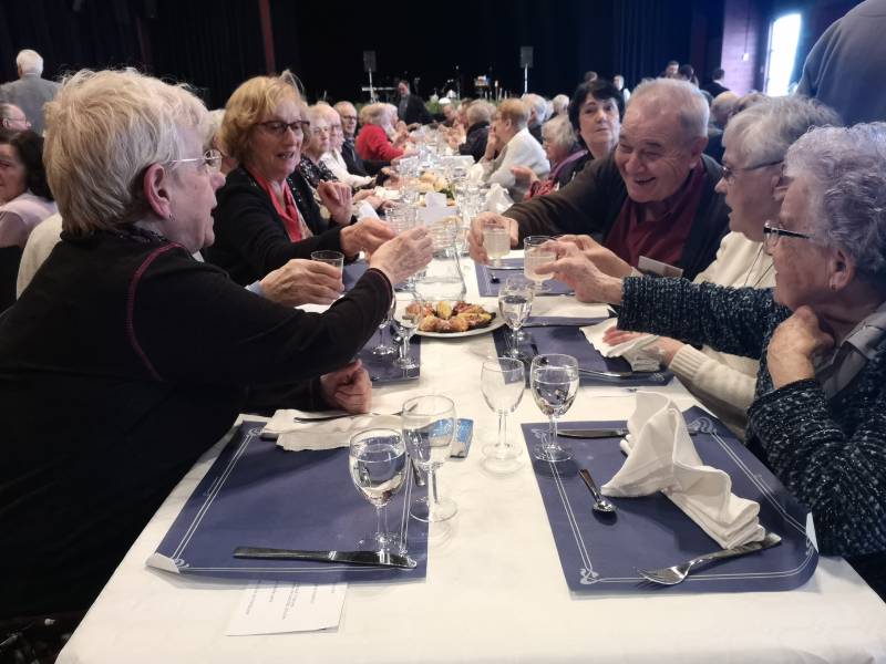 Repas des retrouvailles des seniors - reporté - Gerardmer Info